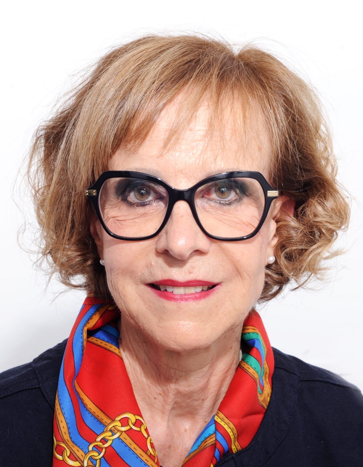 Trois questions à Janine Thomas-Verrière — Le Souvenir Français